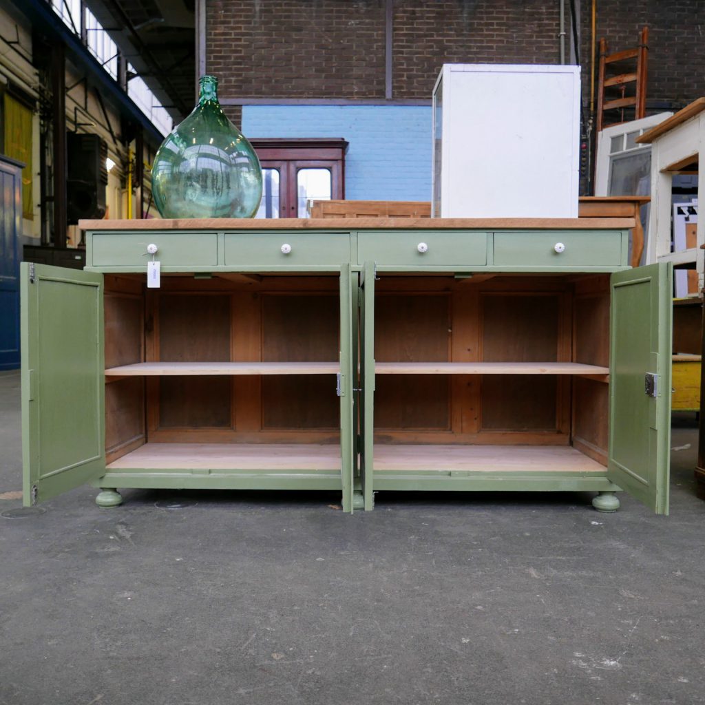 Groen houten dressoir » Van Dijk & Ko