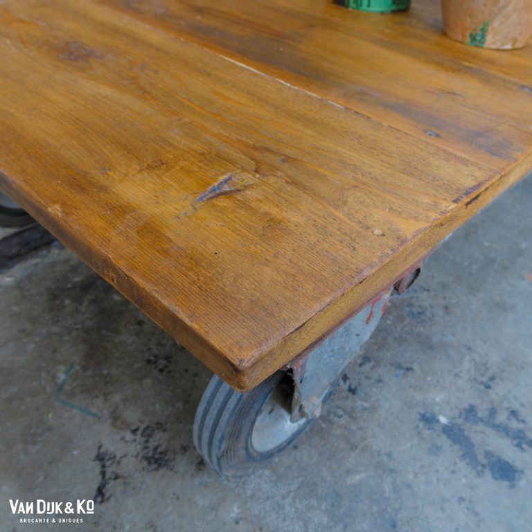 Industriële vintage palletkar » Van Dijk & Ko